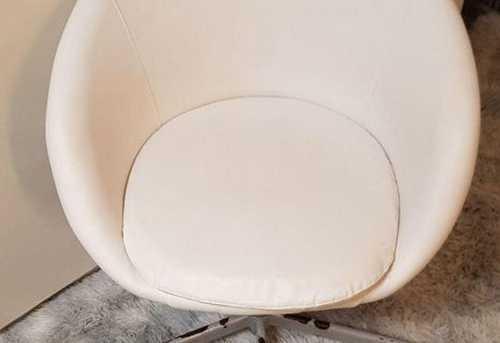 Кресло белое IKEA Skruvsta оригинал