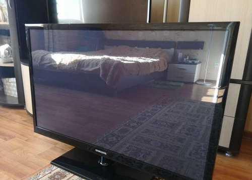Телевизор Samsung 43" (109,2 см)