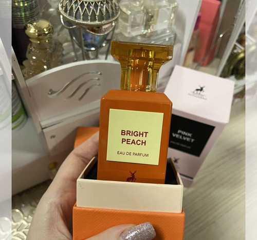 Парфюмерная вода Bright peach