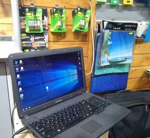 Ноутбук Samsung 15.6 R528