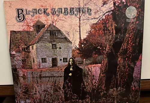 Black Sabbath – Black Sabbath, Big Swirl (Philips)