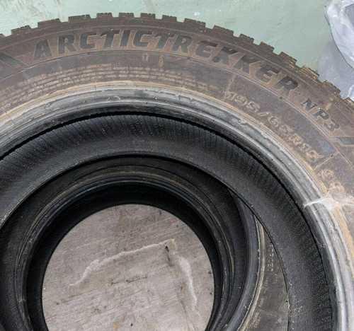 Maxxis ArcticTrekker NP3 195/65 R15