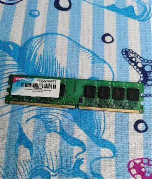 Patriot Memory 2GB DDR2 (PSD22G6672)
