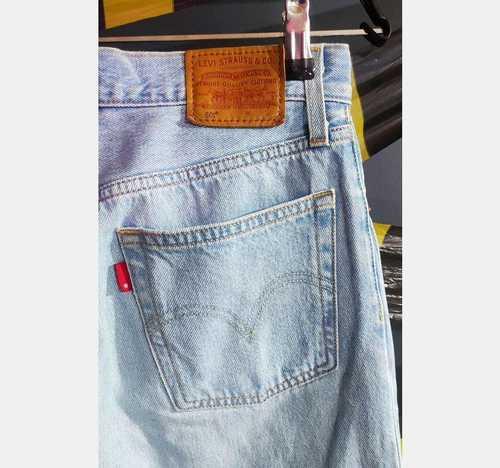 Джинсы женские "Levis" 501