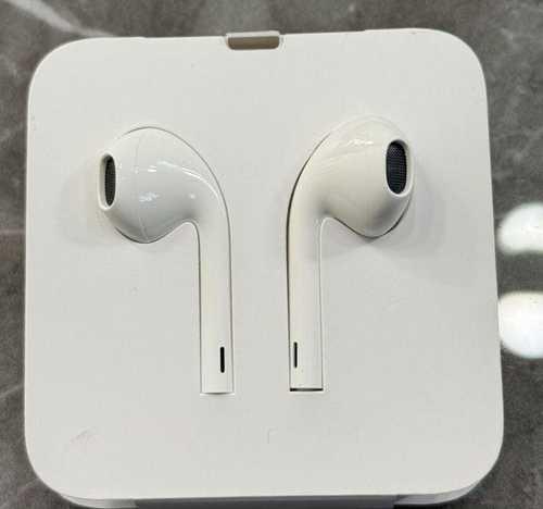 Наушники apple earpods lightning