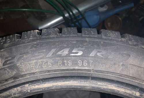 Pirelli Ice Zero 225/45 R19 96T