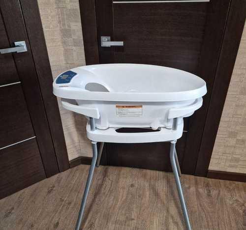 Ванночка для купания на подставке Aqua scale