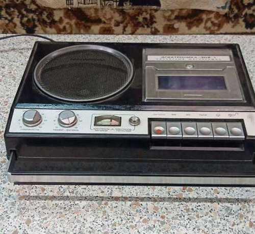 Переносной кассетный магнитофон электроника 302