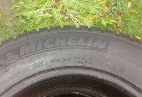 Michelin Latitude X-Ice 2 235/65 R17