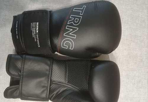 Боксерские перчатки 10 oz trng