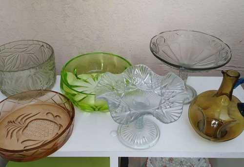 Антикварные стеклянные вазочки