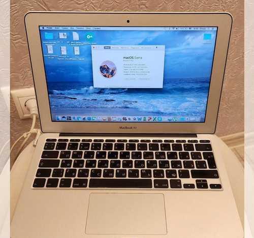 Apple macbook air (11-inch, late 2010)