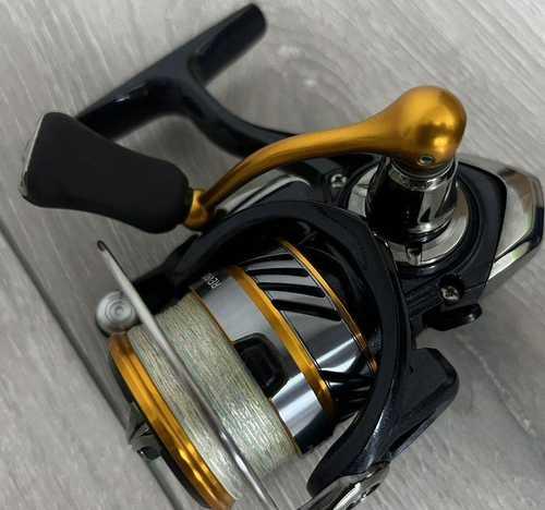 Катушка Daiwa Revros LT2500-XH