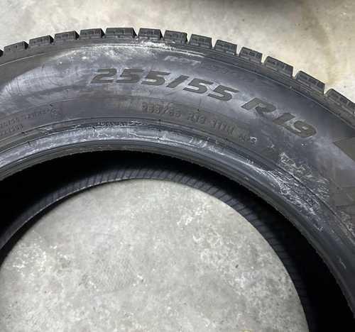 Pirelli Ice Zero SUV 255/55 R19 111H