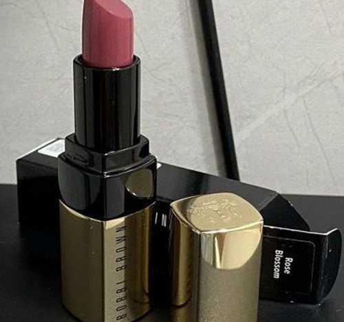 Оригинальная губная помада Bobbi Brown оттенок Rose Blossom 3.8 г (Италия)