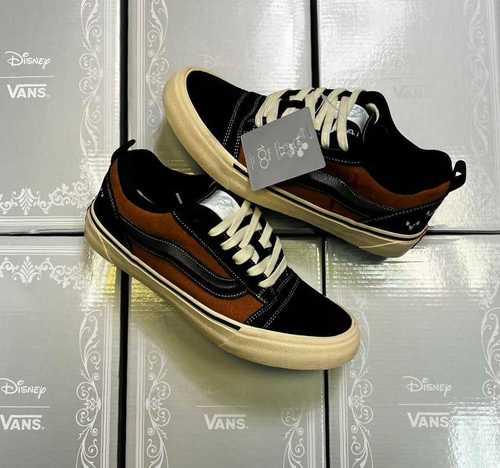 Vans Disney X Vans Knu Skool Shoes (black/brown)