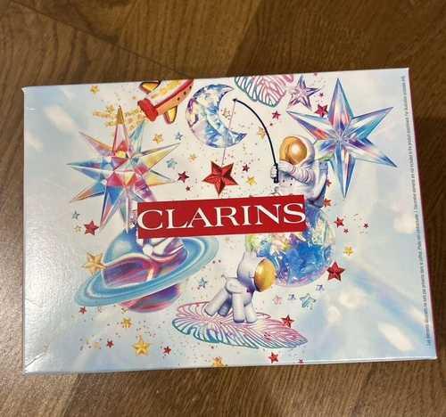 Подарочный набор Clarins с косметичкой