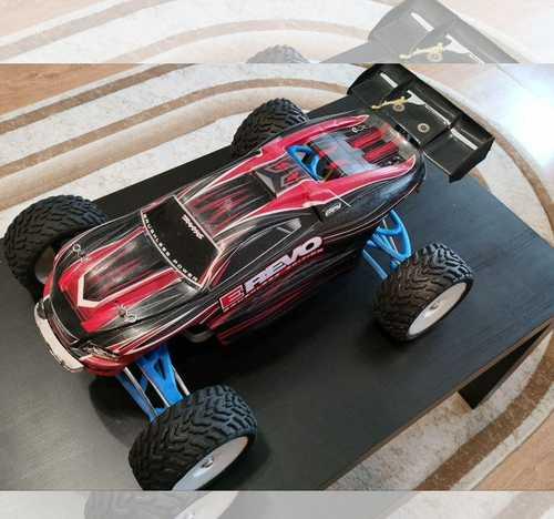 Traxxas e revo 1/8