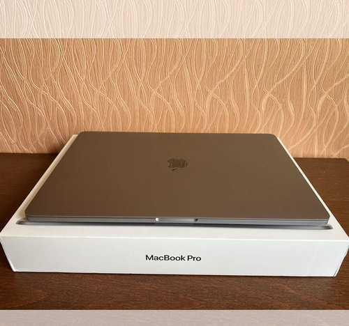 Ноутбук Apple MacBook Pro 16