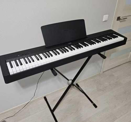 Цифровое пианино Yamaha P143 (P45) новая