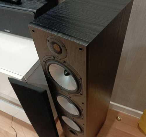 Monitor audio MR6