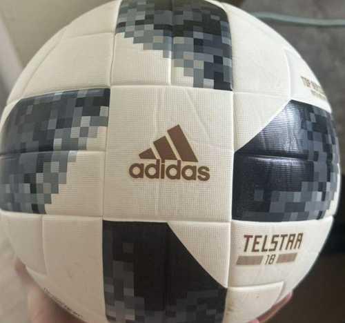 Футбольный мяч adidas telstar fifa 2018