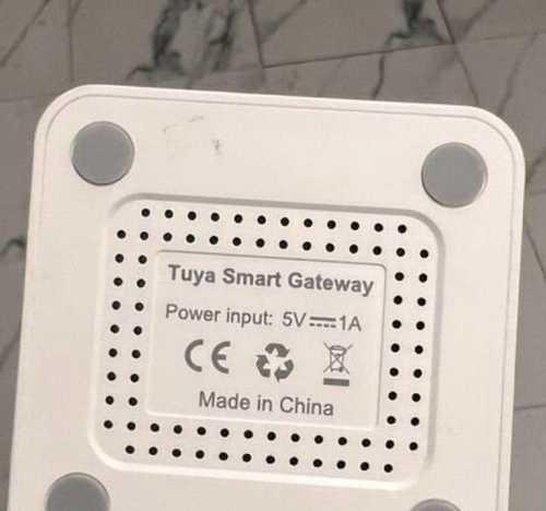 Шлюз умного дома ZigBee + Bluetooth tuya