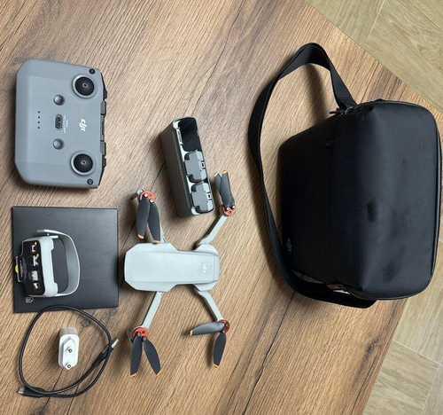 Квадрокоптер dji mini 2 fly more combo