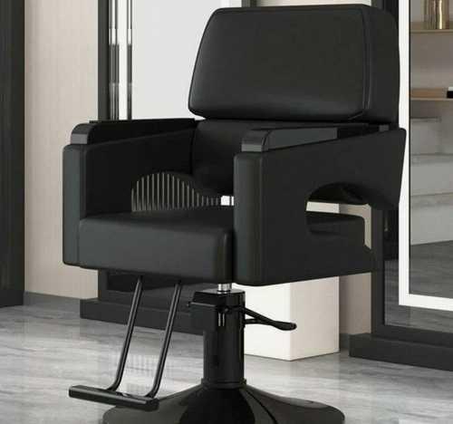 Парикмахерское кресло новое