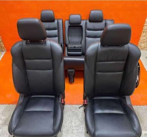 Сиденья комплект Mitsubishi Pajero Sport джип/KS0W
