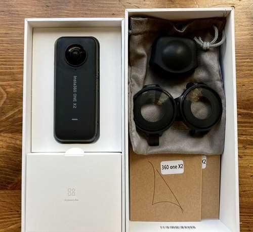 Экшн камера insta 360 One X2 + Motorcycle Bundle