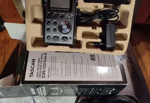 Профессиональный рекордер Tascam DR-100