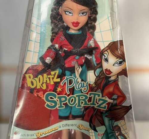 Кукла Bratz Play Sportz Roxxi Рокси