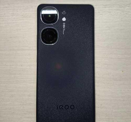 vivo iQOO Neo9S Pro , 12/256 ГБ