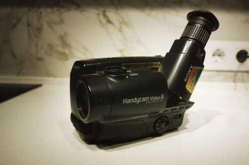 Видеокамера 8мм Sony CCD-TR440E