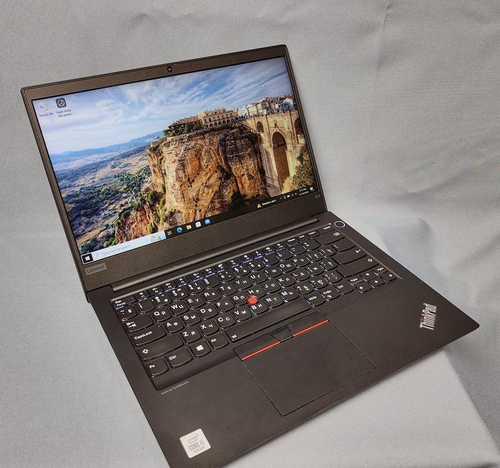 Ноутбук Lenovo ThinkPad E14 core i5-10210U 8/512