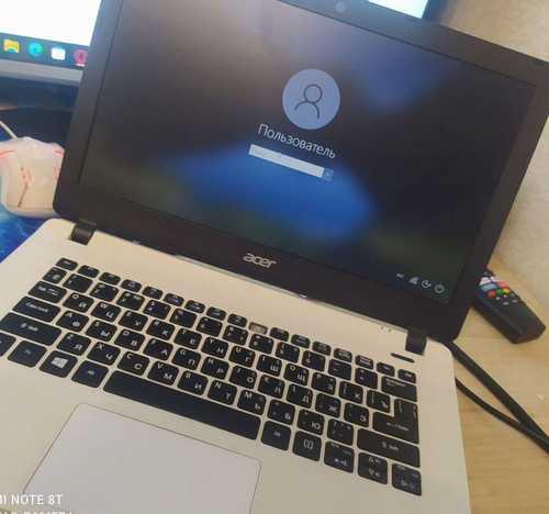 Acer aspire es1-331