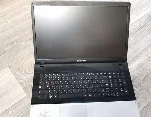 Ноутбук Samsung NP300e7a 17.3"
