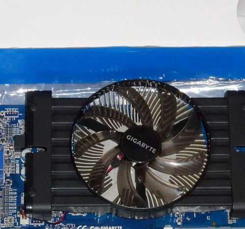 AMD radeon HD 6670 1GB DDR3