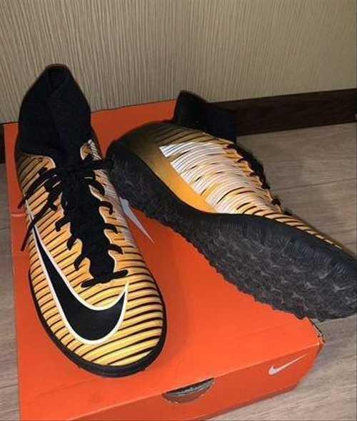 Футбольные кроссовки Nike MercurialX 40,5