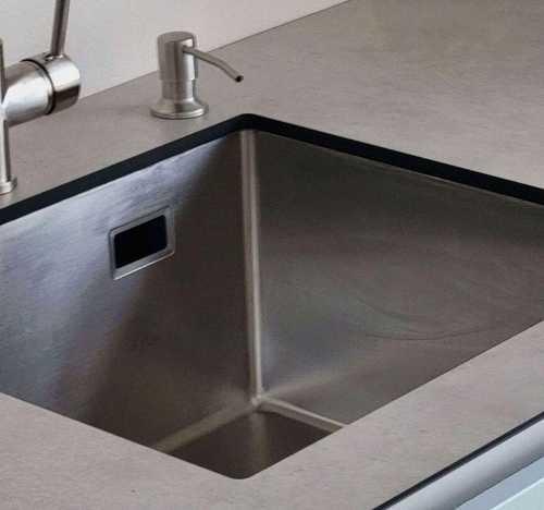 Бетон светлый Компакт HPL Sloplast