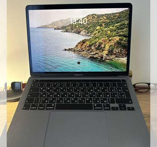 Macbook pro 13 2020 i5 8/256 gb