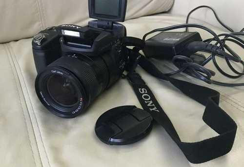 Фотоаппарат Sony Cyber-Shot DSC-R1 (Carl Zeiss)