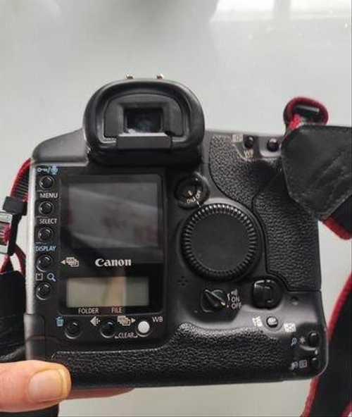 Canon EOS 1Ds Mark II