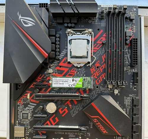 Материнская плата asus ROG strix B360-H 1151v2