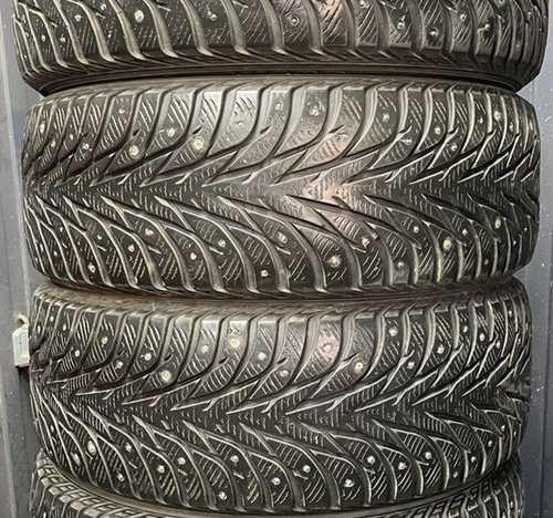 Yokohama Ice Guard IG35 215/55 R17