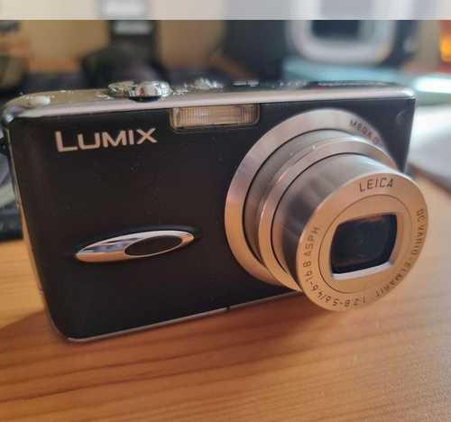 Фотоаппарат lumix FX01