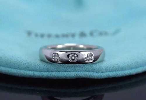 Золотое кольцо Tiffany 6.1 гр 0.15 ct