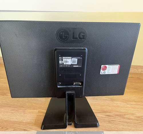 Монитор для компьютера LG