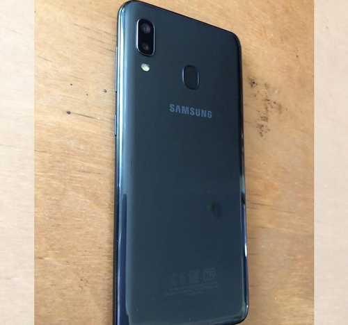 Samsung Galaxy A20, 3/32 ГБ